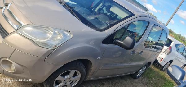Citroen Berlingo 2009 Viļņa, ar dzinēja tilpumu 1.60 L un nobraukumu 160 tūkst. km par 2900 €, foto 3 vietnē AUTOMOTO.COM.LV