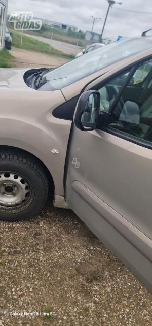 Citroen Berlingo 2009 Viļņa, ar dzinēja tilpumu 1.60 L un nobraukumu 160 tūkst. km par 2900 €, foto 8 vietnē AUTOMOTO.COM.LV