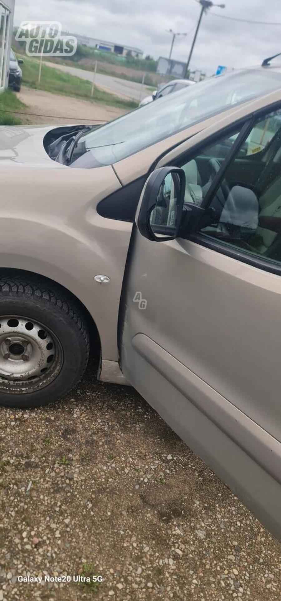 Citroen Berlingo 2009 Viļņa, ar dzinēja tilpumu 1.60 L un nobraukumu 160 tūkst. km par 2900 €, foto 8 vietnē AUTOMOTO.COM.LV