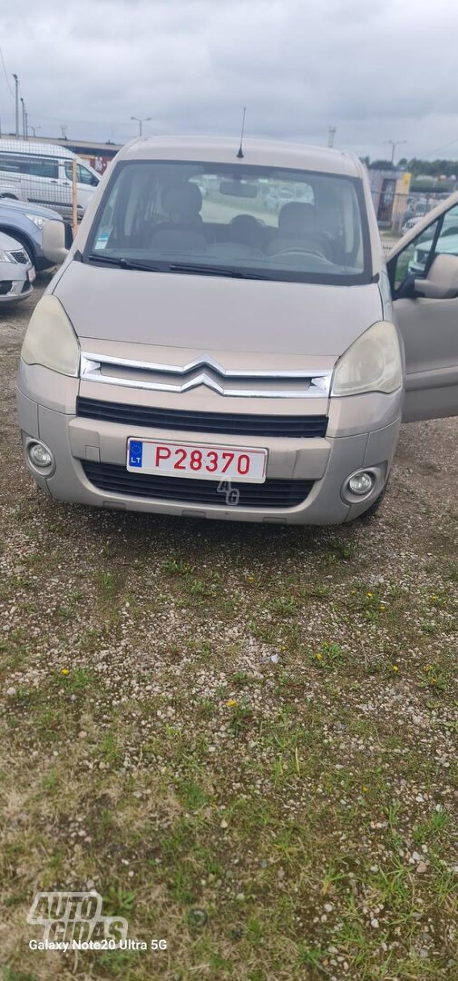 Citroen Berlingo 2009 Viļņa, ar dzinēja tilpumu 1.60 L un nobraukumu 160 tūkst. km par 2900 €, foto 9 vietnē AUTOMOTO.COM.LV