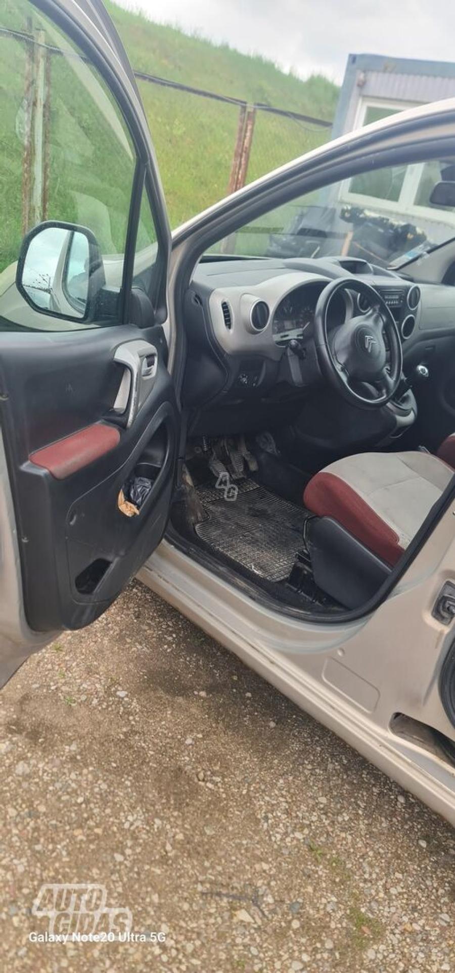 Citroen Berlingo 2009 Viļņa, ar dzinēja tilpumu 1.60 L un nobraukumu 160 tūkst. km par 2900 €, foto 12 vietnē AUTOMOTO.COM.LV
