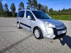 Citroen Berlingo 2009 in Vilnius, with an engine capacity of 1.60 L and mileage of 229 thousand km for 2970 €, photo 3 on AUTOMOTO.COM.LV