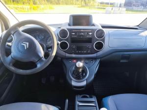 Citroen Berlingo 2009 in Vilnius, with an engine capacity of 1.60 L and mileage of 229 thousand km for 2970 €, photo 8 on AUTOMOTO.COM.LV