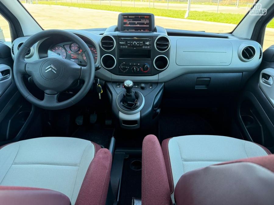 Citroen Berlingo 2010 in Kretinga, with an engine capacity of 1.60 L and mileage of 330 thousand km for 5000 €, photo 13 on AUTOMOTO.COM.LV