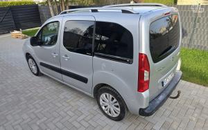 Citroen Berlingo 2010 Šauļi, ar dzinēja tilpumu 1.60 L un nobraukumu 280 tūkst. km par 3850 €, foto 3 vietnē AUTOMOTO.COM.LV