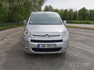 Citroen Berlingo 2011 in Bauska, with an engine capacity of 1.60 L and mileage of 231 thousand km for 350 €, photo 2 on AUTOMOTO.COM.LV