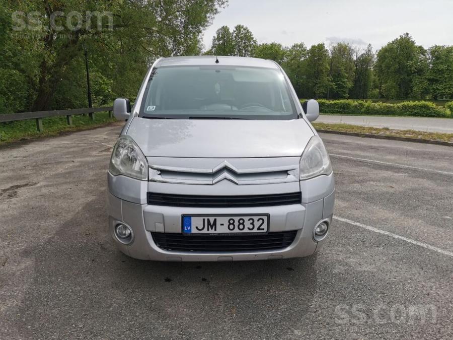 Citroen Berlingo 2011 in Bauska, with an engine capacity of 1.60 L and mileage of 231 thousand km for 350 €, photo 2 on AUTOMOTO.COM.LV