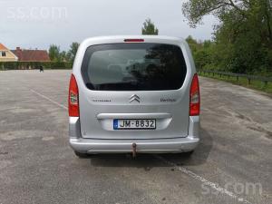 Citroen Berlingo 2011 in Bauska, with an engine capacity of 1.60 L and mileage of 231 thousand km for 350 €, photo 5 on AUTOMOTO.COM.LV