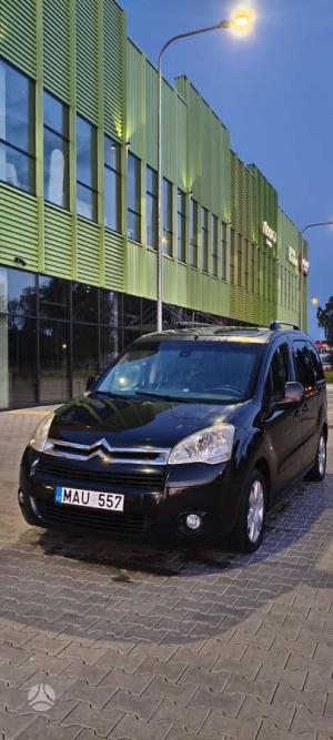 Citroen Berlingo 2011 Viļņa, ar dzinēja tilpumu 1.60 L un nobraukumu 281 tūkst. km par 3300 €, foto 13 vietnē AUTOMOTO.COM.LV