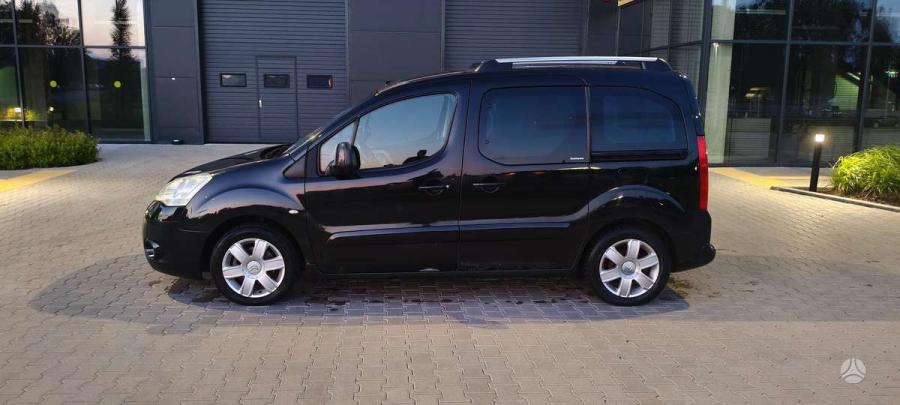 Citroen Berlingo 2011 Viļņa, ar dzinēja tilpumu 1.60 L un nobraukumu 281 tūkst. km par 3300 €, foto 14 vietnē AUTOMOTO.COM.LV