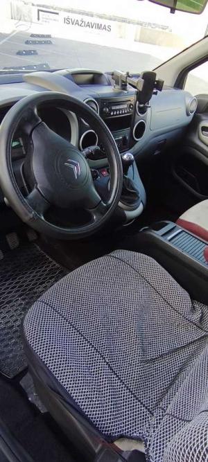 Citroen Berlingo 2011 Viļņa, ar dzinēja tilpumu 1.60 L un nobraukumu 281 tūkst. km par 3300 €, foto 21 vietnē AUTOMOTO.COM.LV