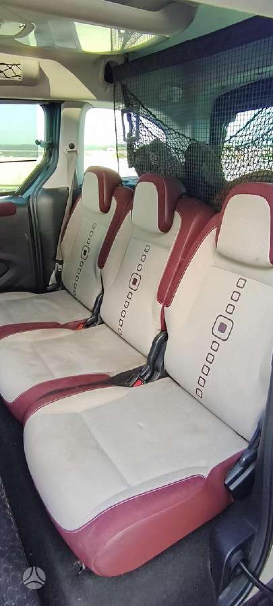Citroen Berlingo 2011 Viļņa, ar dzinēja tilpumu 1.60 L un nobraukumu 281 tūkst. km par 3300 €, foto 28 vietnē AUTOMOTO.COM.LV