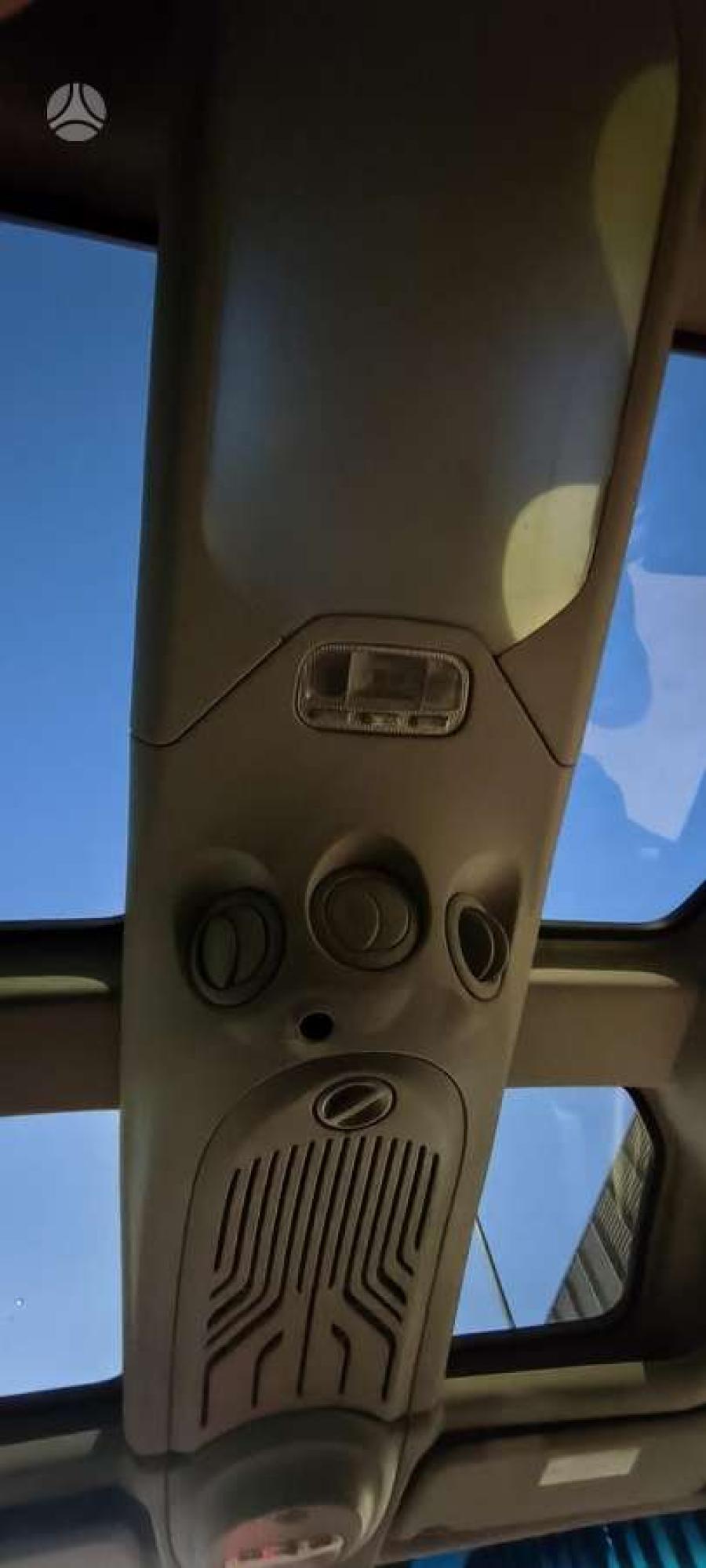 Citroen Berlingo 2011 Viļņa, ar dzinēja tilpumu 1.60 L un nobraukumu 281 tūkst. km par 3300 €, foto 36 vietnē AUTOMOTO.COM.LV
