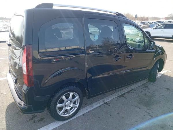 Citroen Berlingo 2012 Radviliškis, ar dzinēja tilpumu 1.60 L un nobraukumu 390 tūkst. km par 3000 €, foto 2 vietnē AUTOMOTO.COM.LV