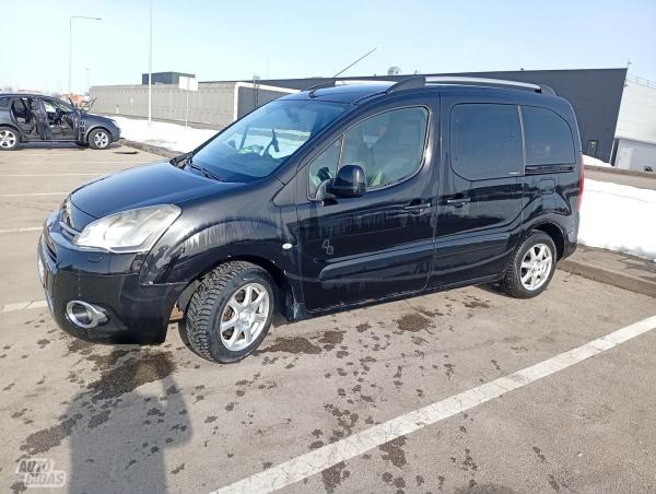 Citroen Berlingo 2012 Radviliškis, ar dzinēja tilpumu 1.60 L un nobraukumu 390 tūkst. km par 3000 €, foto 5 vietnē AUTOMOTO.COM.LV