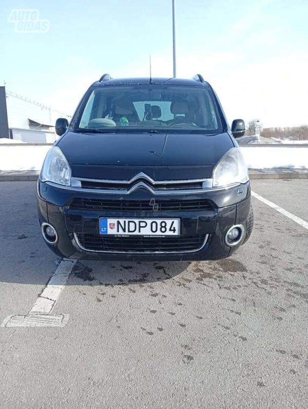 Citroen Berlingo 2012 Radviliškis, ar dzinēja tilpumu 1.60 L un nobraukumu 390 tūkst. km par 3000 €, foto 6 vietnē AUTOMOTO.COM.LV