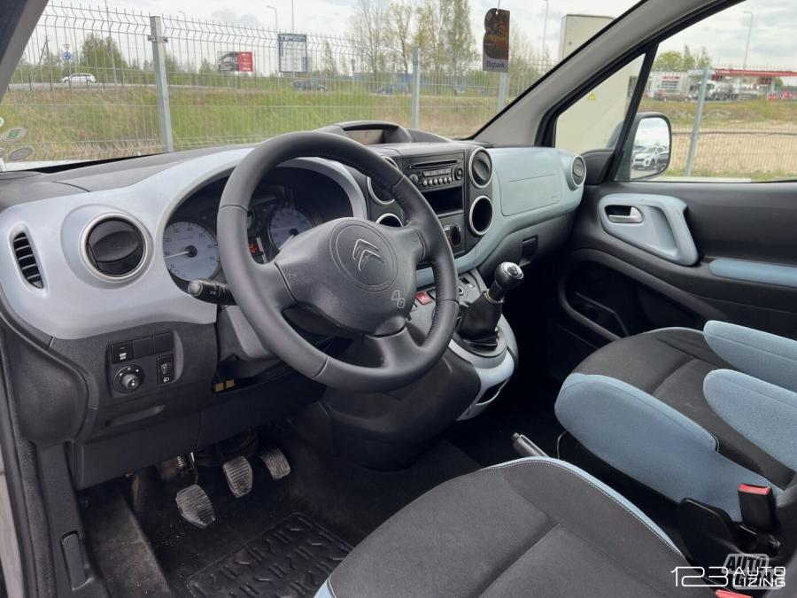 Citroen Berlingo 2013 Tauragė, ar dzinēja tilpumu 1.60 L un nobraukumu 265 tūkst. km par 3900 €, foto 11 vietnē AUTOMOTO.COM.LV
