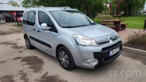 Citroen Berlingo 2014 Ogre, ar dzinēja tilpumu 1.60 L un nobraukumu 214 tūkst. km par 3999 €, foto 5 vietnē AUTOMOTO.COM.LV