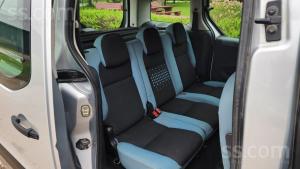 Citroen Berlingo 2014 Ogre, ar dzinēja tilpumu 1.60 L un nobraukumu 214 tūkst. km par 3999 €, foto 13 vietnē AUTOMOTO.COM.LV