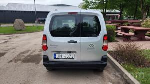 Citroen Berlingo 2014 Ogre, ar dzinēja tilpumu 1.60 L un nobraukumu 214 tūkst. km par 3999 €, foto 17 vietnē AUTOMOTO.COM.LV