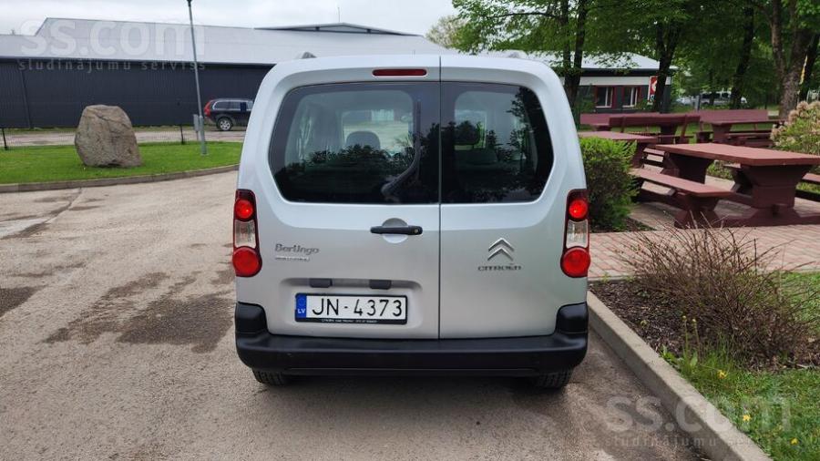 Citroen Berlingo 2014 Ogre, ar dzinēja tilpumu 1.60 L un nobraukumu 214 tūkst. km par 3999 €, foto 17 vietnē AUTOMOTO.COM.LV