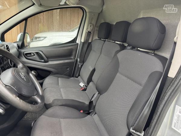 Citroen Berlingo 2017 in Vilnius, with an engine capacity of 1.60 L and mileage of 152 thousand km for 8900 €, photo 5 on AUTOMOTO.COM.LV
