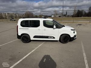 Citroen Berlingo 2019 in Mazeikiai, with an engine capacity of 1.50 L and mileage of 207 thousand km for 7600 €, photo 4 on AUTOMOTO.COM.LV