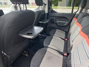 Citroen Berlingo 2021 in Riga, with an engine capacity of 1.20 L and mileage of 101 thousand km for 17500 €, photo 15 on AUTOMOTO.COM.LV