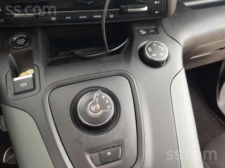Citroen Berlingo 2021 in Riga, with an engine capacity of 1.20 L and mileage of 101 thousand km for 17500 €, photo 16 on AUTOMOTO.COM.LV