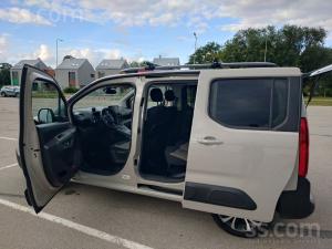 Citroen Berlingo 2021 in Riga, with an engine capacity of 1.20 L and mileage of 101 thousand km for 17500 €, photo 18 on AUTOMOTO.COM.LV