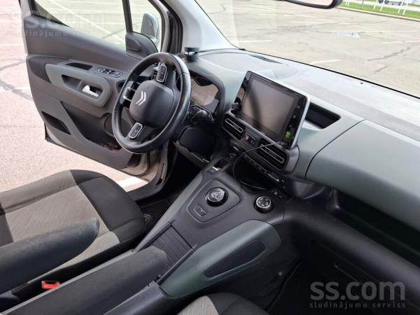 Citroen Berlingo 2021 Rīga, ar dzinēja tilpumu 1.20 L un nobraukumu 101 tūkst. km par 17500 €, foto 4 vietnē AUTOMOTO.COM.LV