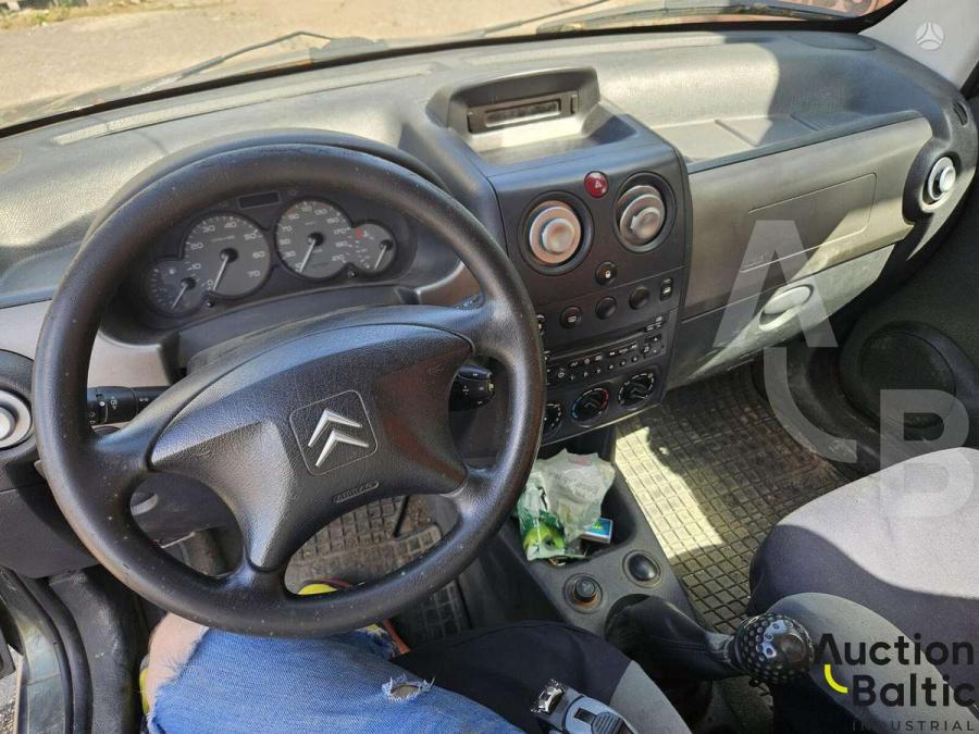 Citroen Berlingo 2006 in Marijampole, with an engine capacity of 1.56 L and mileage of 329 thousand km for 120 €, photo 10 on AUTOMOTO.COM.LV
