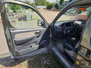 Citroen Berlingo 2006 in Marijampole, with an engine capacity of 1.56 L and mileage of 329 thousand km for 120 €, photo 19 on AUTOMOTO.COM.LV