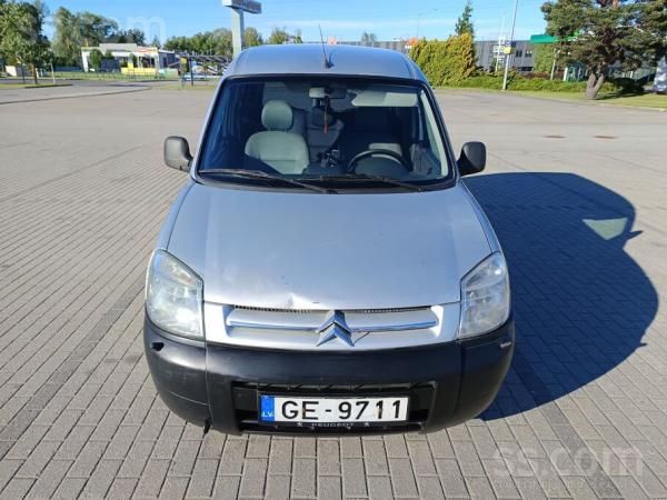 Ситроен Берлинго 2006 в Рига, объемом двигателя 1.60 л и пробегом 302 тыс. км за 1750 €, фото 1 на AUTOMOTO.COM.LV