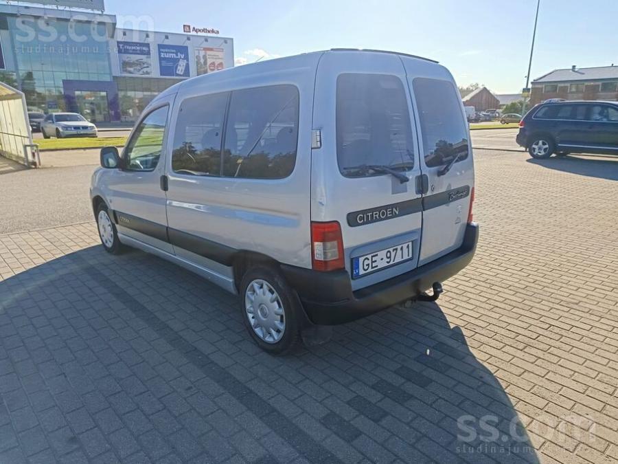 Citroen Berlingo 2006 in Riga, with an engine capacity of 1.60 L and mileage of 302 thousand km for 1750 €, photo 10 on AUTOMOTO.COM.LV