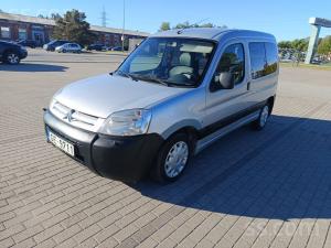 Citroen Berlingo 2006 in Riga, with an engine capacity of 1.60 L and mileage of 302 thousand km for 1750 €, photo 11 on AUTOMOTO.COM.LV
