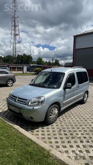 Citroen Berlingo 2007 in Daugavpils, with an engine capacity of 1.60 L and mileage of 223 thousand km for 2000 €, photo 1 on AUTOMOTO.COM.LV