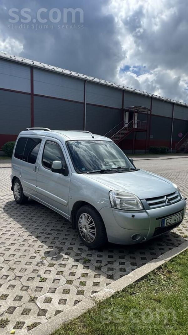 Citroen Berlingo 2007 in Daugavpils, with an engine capacity of 1.60 L and mileage of 223 thousand km for 2000 €, photo 2 on AUTOMOTO.COM.LV