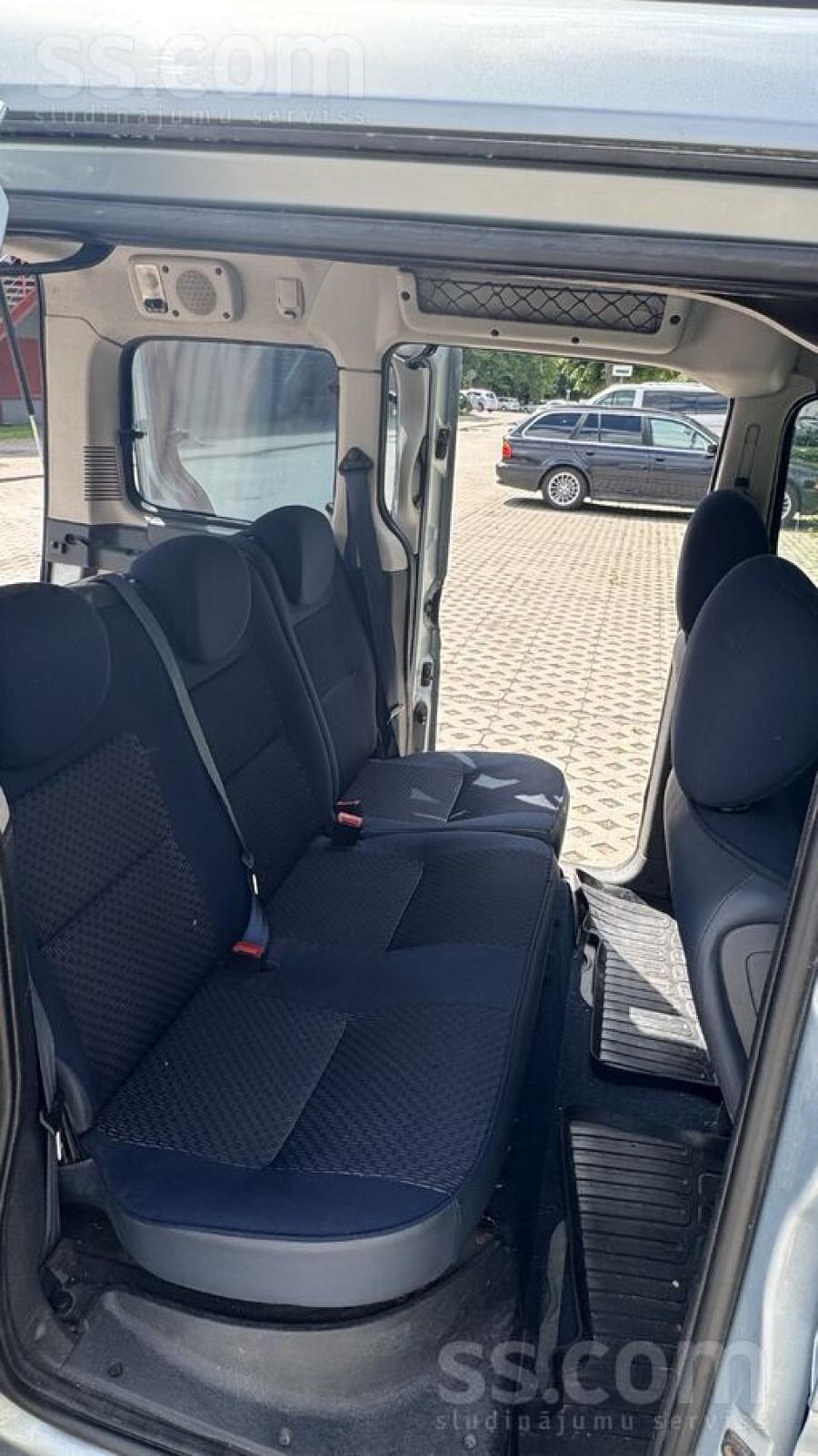 Citroen Berlingo 2007 in Daugavpils, with an engine capacity of 1.60 L and mileage of 223 thousand km for 2000 €, photo 9 on AUTOMOTO.COM.LV