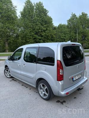 Citroen Berlingo 2011 Talsi, ar dzinēja tilpumu 1.60 L un nobraukumu 346 tūkst. km par 3400 €, foto 5 vietnē AUTOMOTO.COM.LV