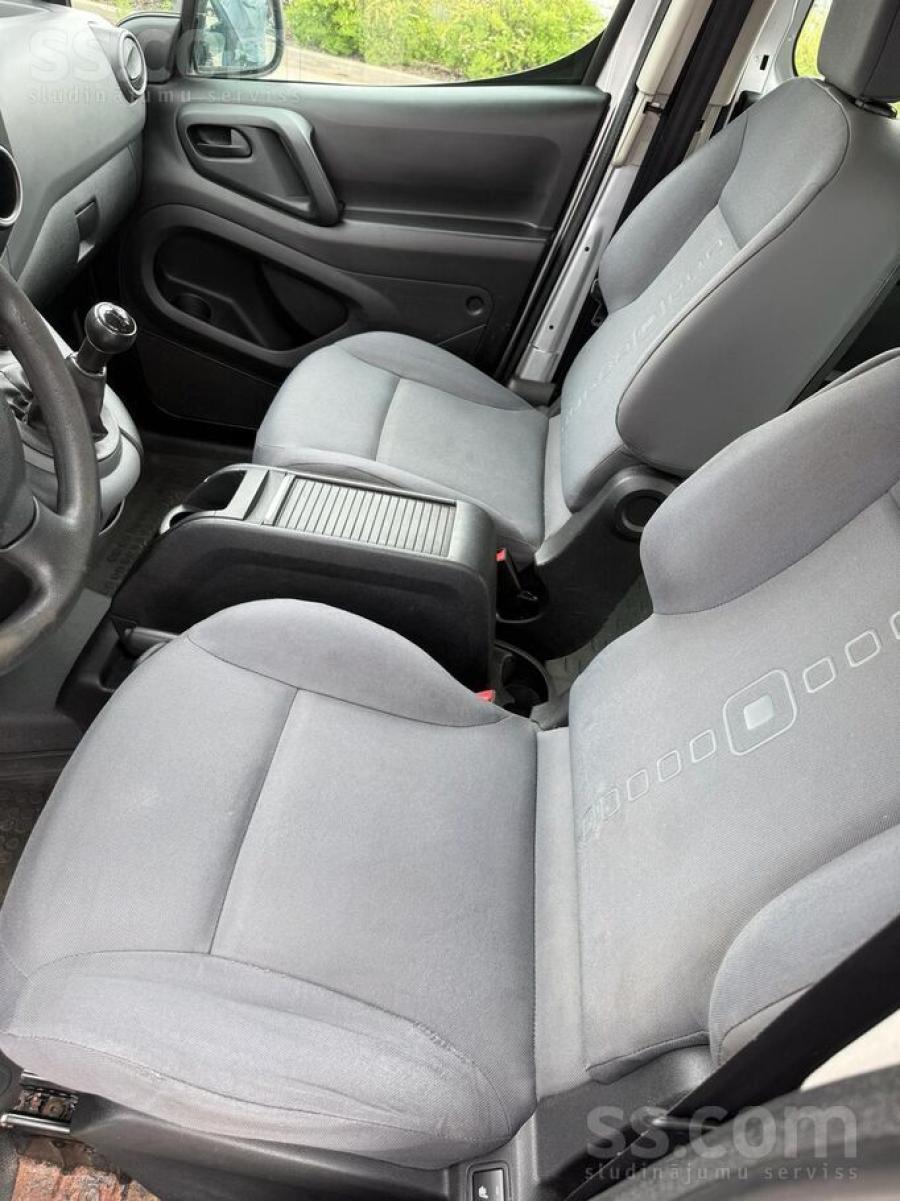 Citroen Berlingo 2014 Rīga, ar dzinēja tilpumu 1.60 L un nobraukumu 182 tūkst. km par 2900 €, foto 4 vietnē AUTOMOTO.COM.LV