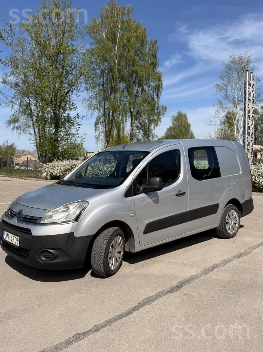 Citroen Berlingo 2014 Rīga, ar dzinēja tilpumu 1.60 L un nobraukumu 182 tūkst. km par 2900 €, foto 9 vietnē AUTOMOTO.COM.LV