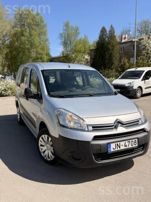Citroen Berlingo 2014 Rīga, ar dzinēja tilpumu 1.60 L un nobraukumu 182 tūkst. km par 2900 €, foto 11 vietnē AUTOMOTO.COM.LV