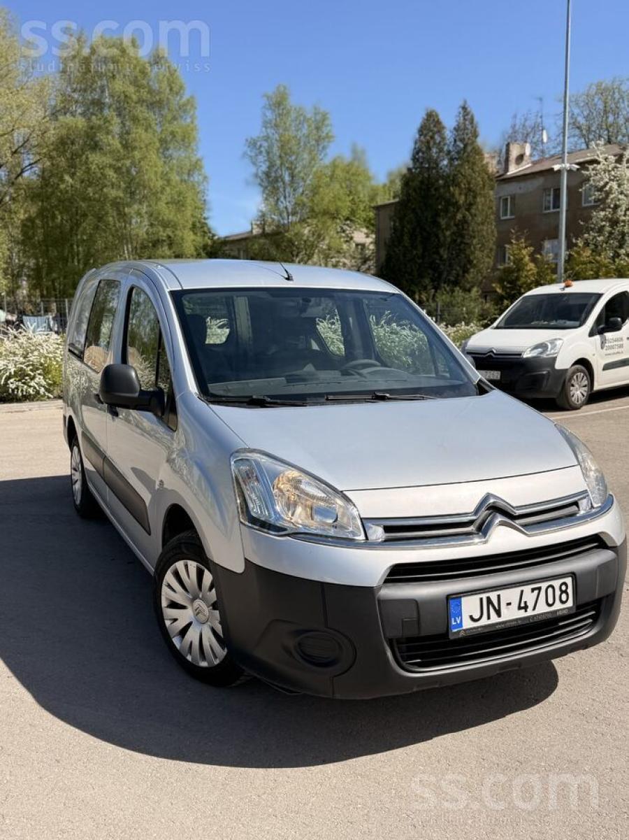 Citroen Berlingo 2014 Rīga, ar dzinēja tilpumu 1.60 L un nobraukumu 182 tūkst. km par 2900 €, foto 11 vietnē AUTOMOTO.COM.LV