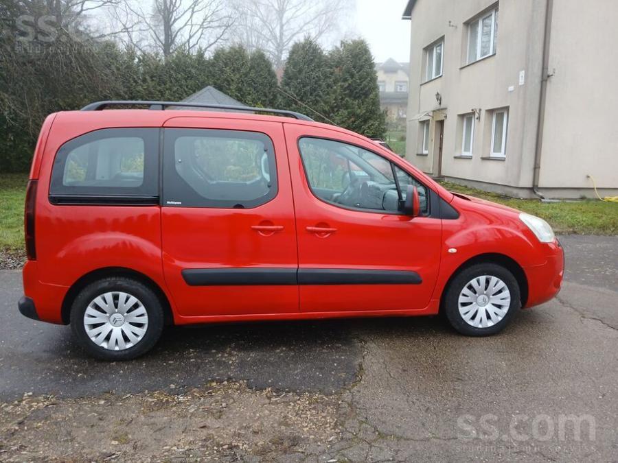 Red Citroen Berlingo 2008 in Ogre, with an engine capacity of 1.60 L and mileage of 0 thousand km for 2850 €, photo 5 on AUTOMOTO.COM.LV