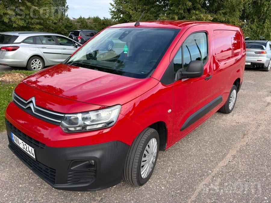 Sarkans Citroen Berlingo 2019 Limbaži, ar dzinēja tilpumu 1.20 L un nobraukumu 125 tūkst. km par 7500 €, foto 6 vietnē AUTOMOTO.COM.LV