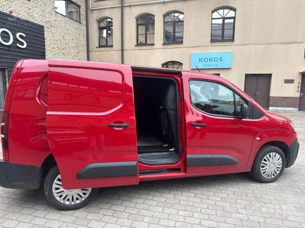 Sarkans Citroen Berlingo 2019 Rīga, ar dzinēja tilpumu 1.20 L un nobraukumu 125 tūkst. km par 7300 €, foto 4 vietnē AUTOMOTO.COM.LV