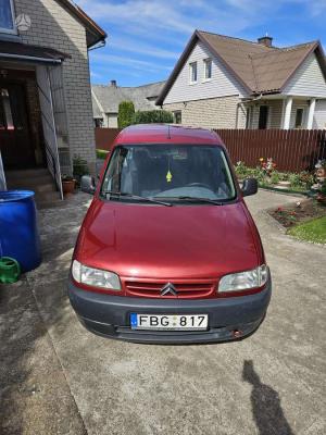 Sarkans Citroen Berlingo 2002 Gargždai, ar dzinēja tilpumu 2.00 L un nobraukumu 253 tūkst. km par 2200 €, foto  vietnē AUTOMOTO.COM.LV