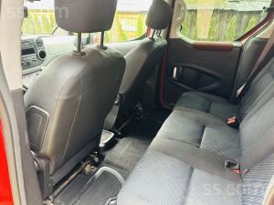 Sarkans Citroen Berlingo 2009 Rīga, ar dzinēja tilpumu 1.60 L un nobraukumu 371 tūkst. km par 3150 €, foto 7 vietnē AUTOMOTO.COM.LV