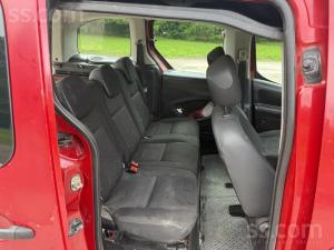 Red Citroen Berlingo 2009 in Riga, with an engine capacity of 1.60 L and mileage of 403 thousand km for 1890 €, photo 12 on AUTOMOTO.COM.LV